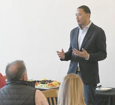 Shannon touts conservative qualities on campaign trail | News ...