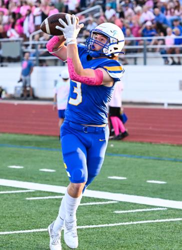 PHOTO GALLERY: Stillwater High football fights off Norman to remain ...