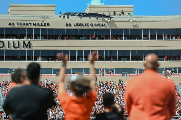 OSU legend Leslie O'Neal immortalized with Ring of Honor nod | Sports ...
