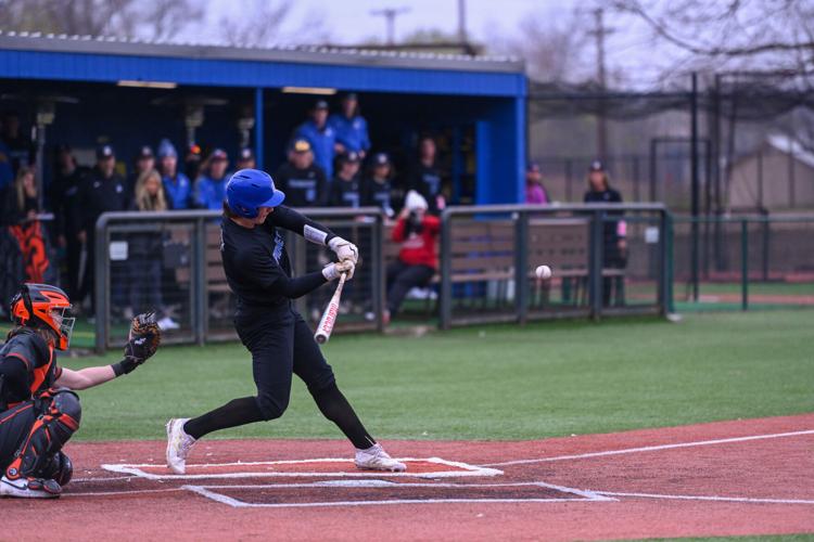 PHOTO GALLERY: Holliday's homer, Smith's arm propel Pioneers past ...