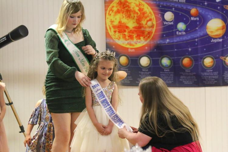 4-H host the 2024 Miss Total Eclipse Pageant | Community ...