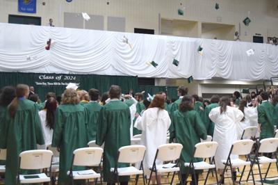 Lincoln graduation | News | suncommercial.com