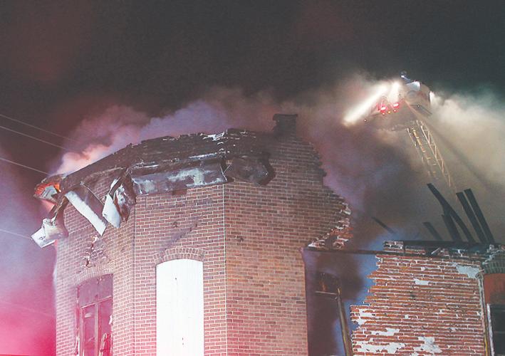 Building's condition to keep streets closed | News | suncommercial.com