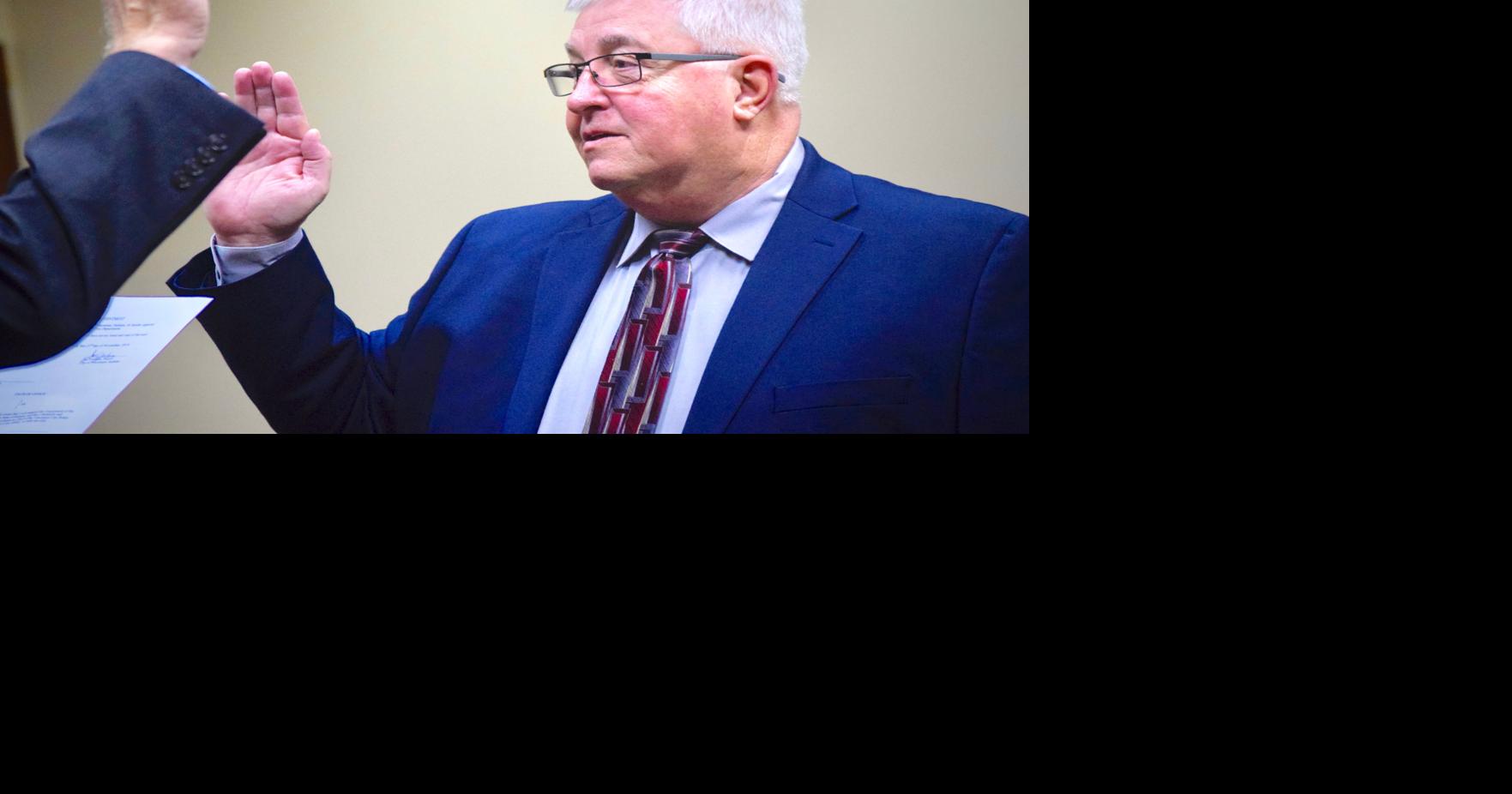 Dunham sworn in as new police chief | News | suncommercial.com