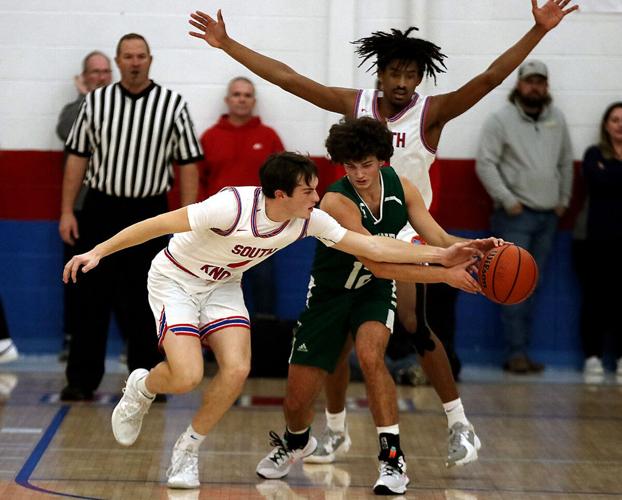 Singleton, Spartans stifle Alices | Sports | suncommercial.com