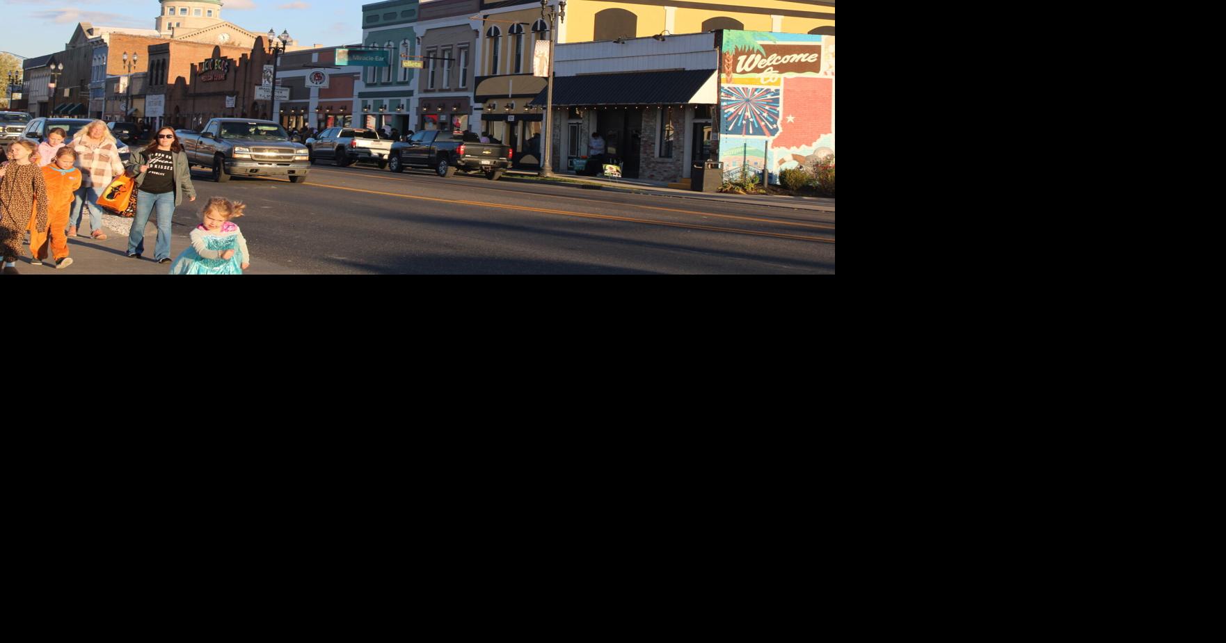 PHOTO GALLERY: Spooky sights on National Avenue | Brazil Times ...