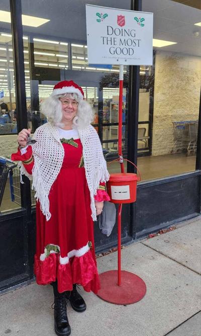 Salvation Army Bell Ringers help community | Archives | suncommercial.com