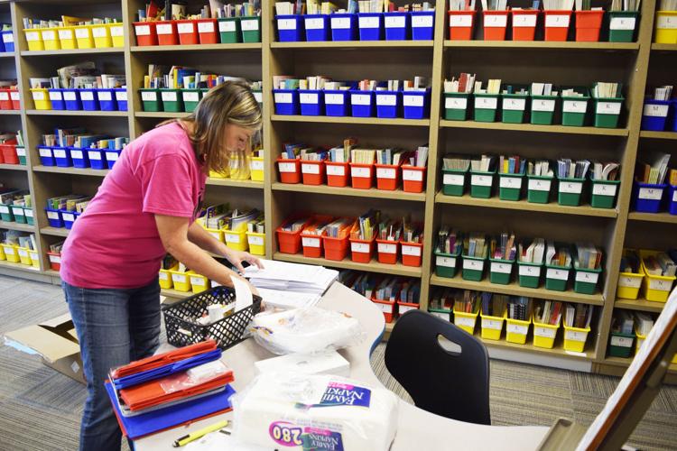 Ready for the big reveal at Riley Elementary | News | suncommercial.com