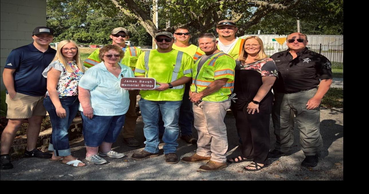 Jim Baugh signs installed on Big Walnut bridge | News | suncommercial.com