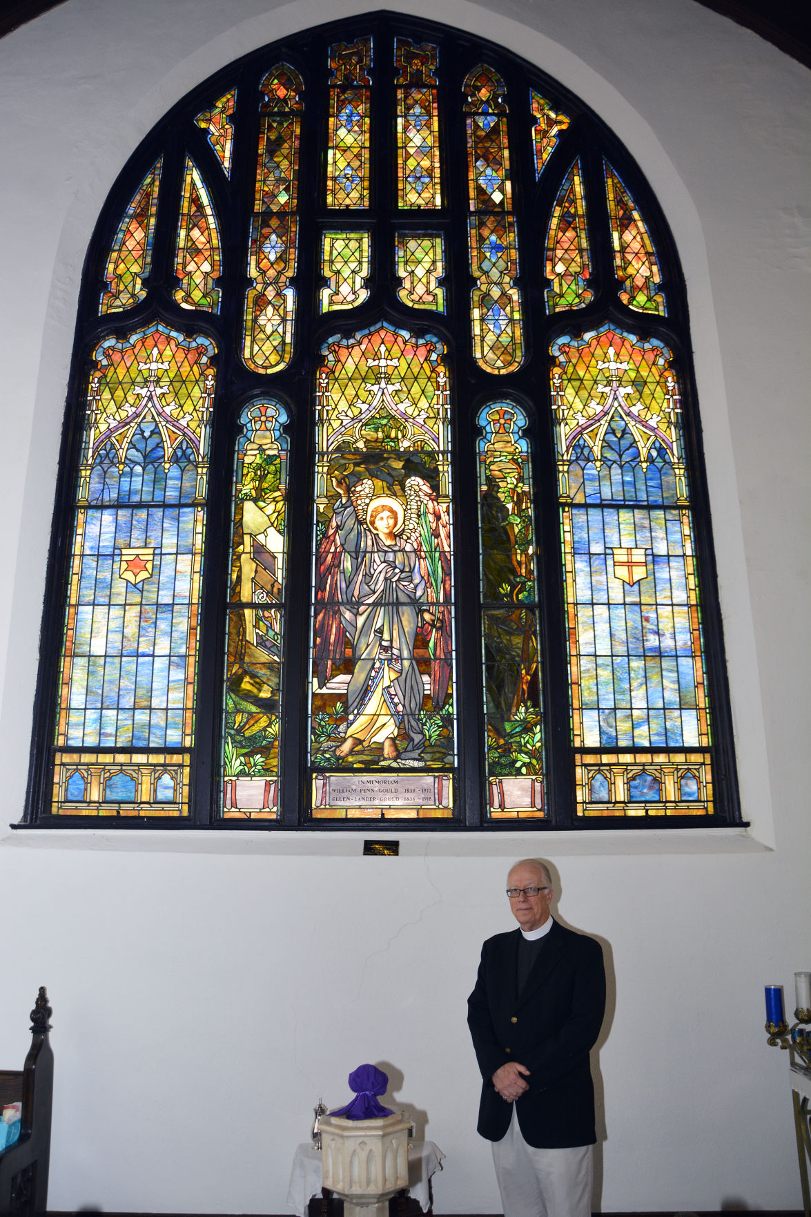 Images that tell the stories of the Bible: Area churches boast ...