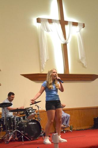 Monthly Worship 100 hosted in Wheatland | News | suncommercial.com