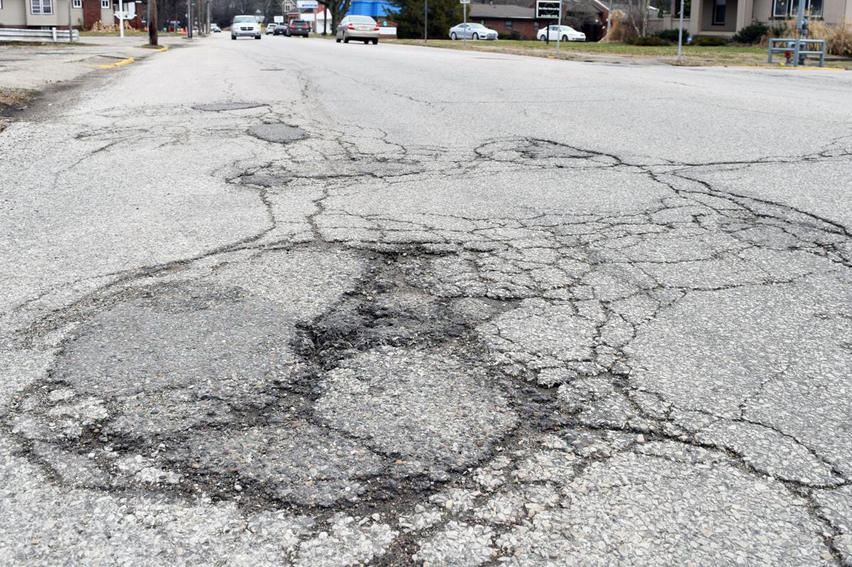Pothole season comes early to Knox County | News | suncommercial.com