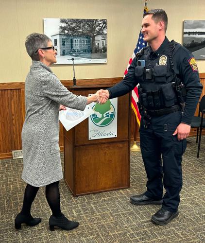 Atlantic Officer sworn in | Atlantic | swiowanewssource.com