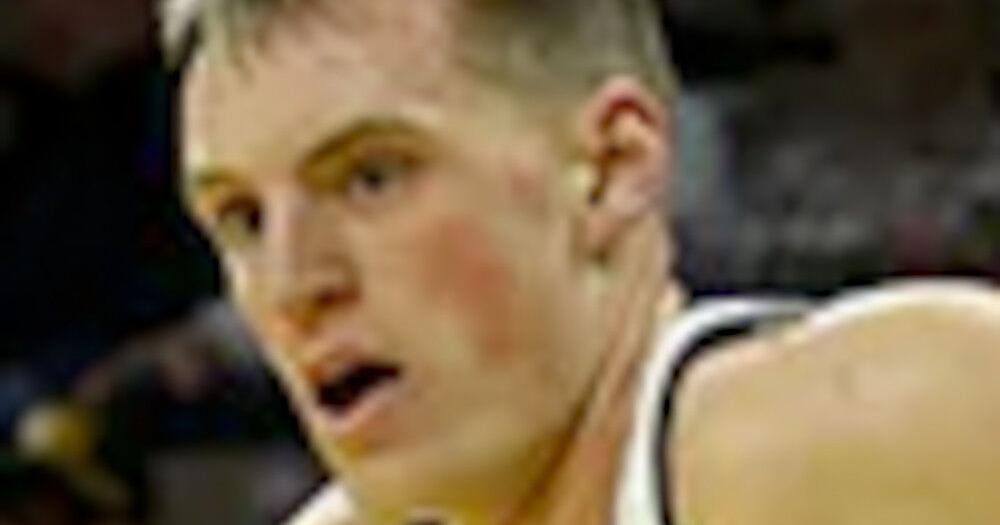 COLLEGE BASKETBALL: Sandfort to return to Iowa men's basketball team ...