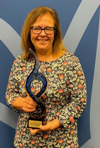 Shelli Barsby Receives Outstanding Employee Award at Manning Regional ...