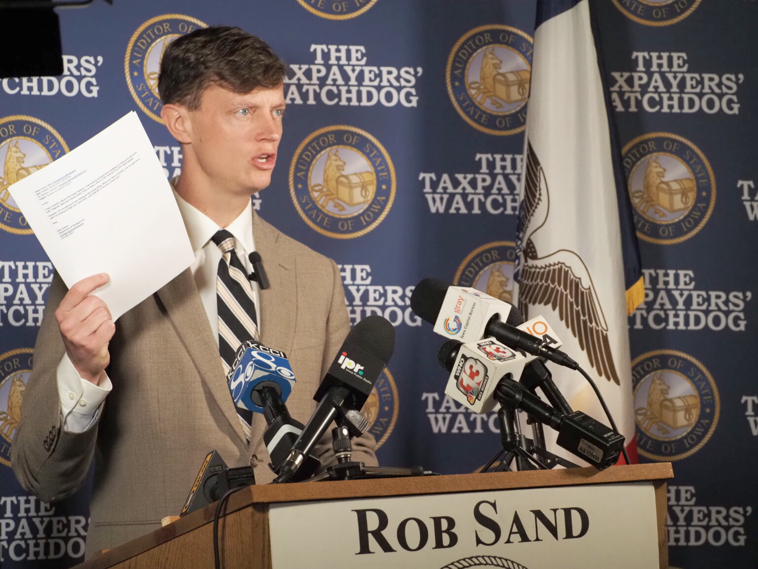Iowa Auditor Rob Sand launches 2026 campaign for governor | Atlantic | swiowanewssource.com