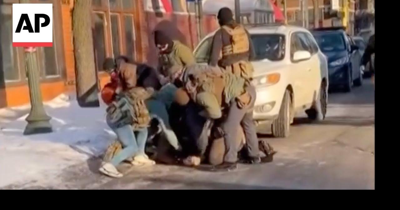 Videos show different angles of deadly shooting in Minneapolis ...