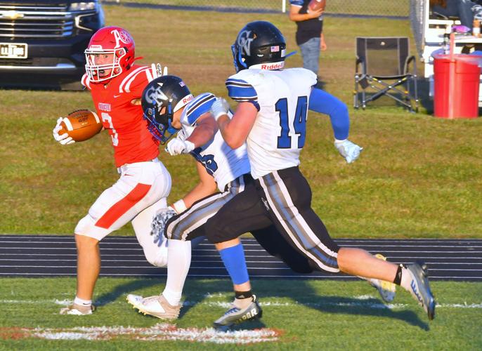 PHOTO GALLERY: Audubon vs. Colo-Nesco Friday, Sept. 6, 2024 | Photo ...