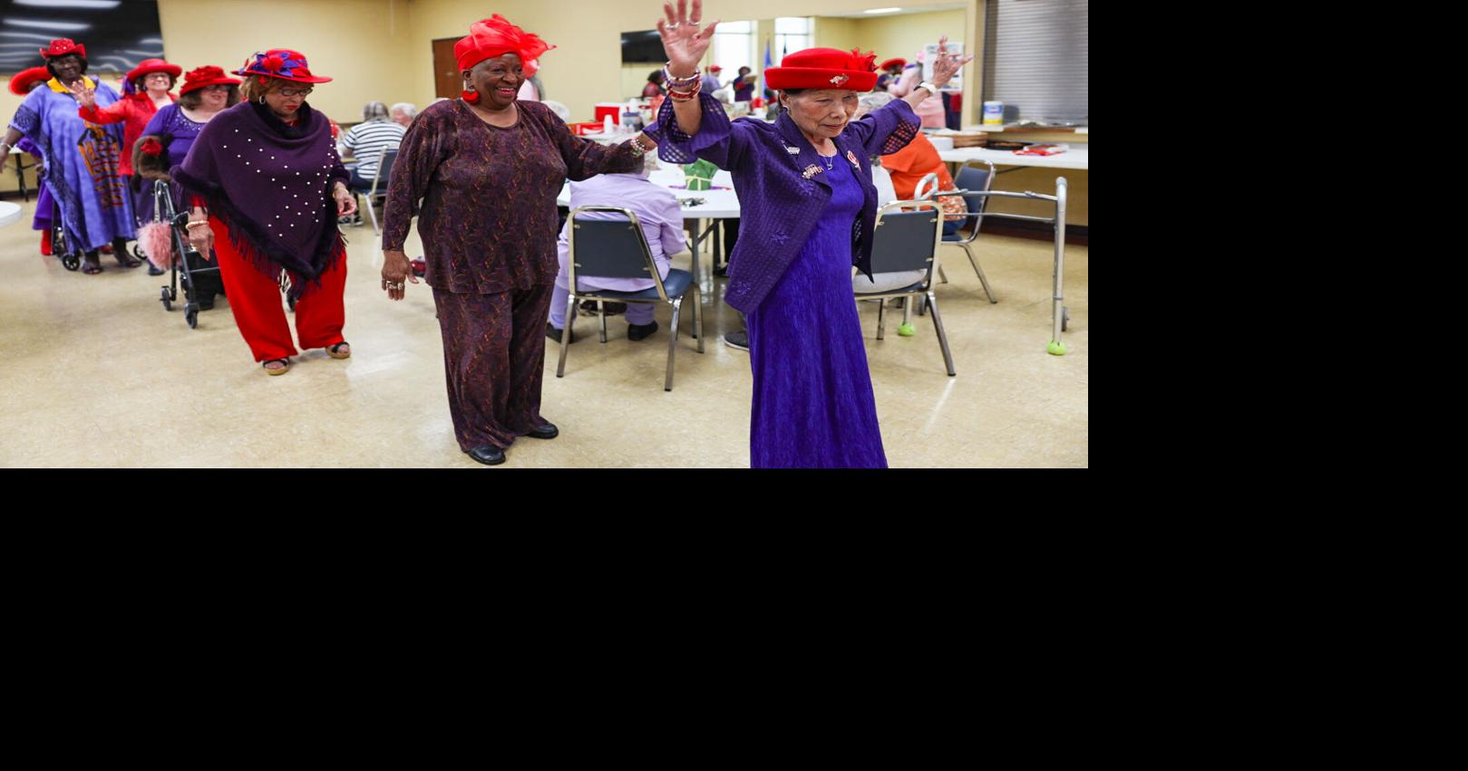 Creativity flows at fashion show | Community News | swoknews.com