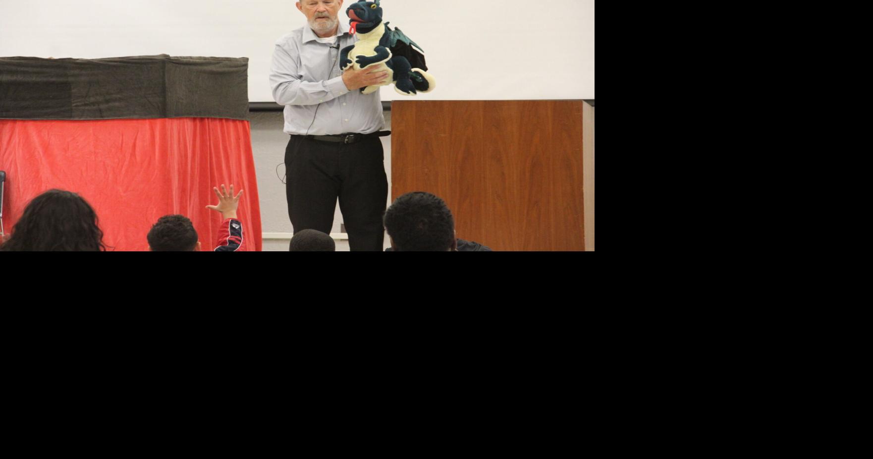 Mr. Jim brings puppet show to library series | | swoknews.com