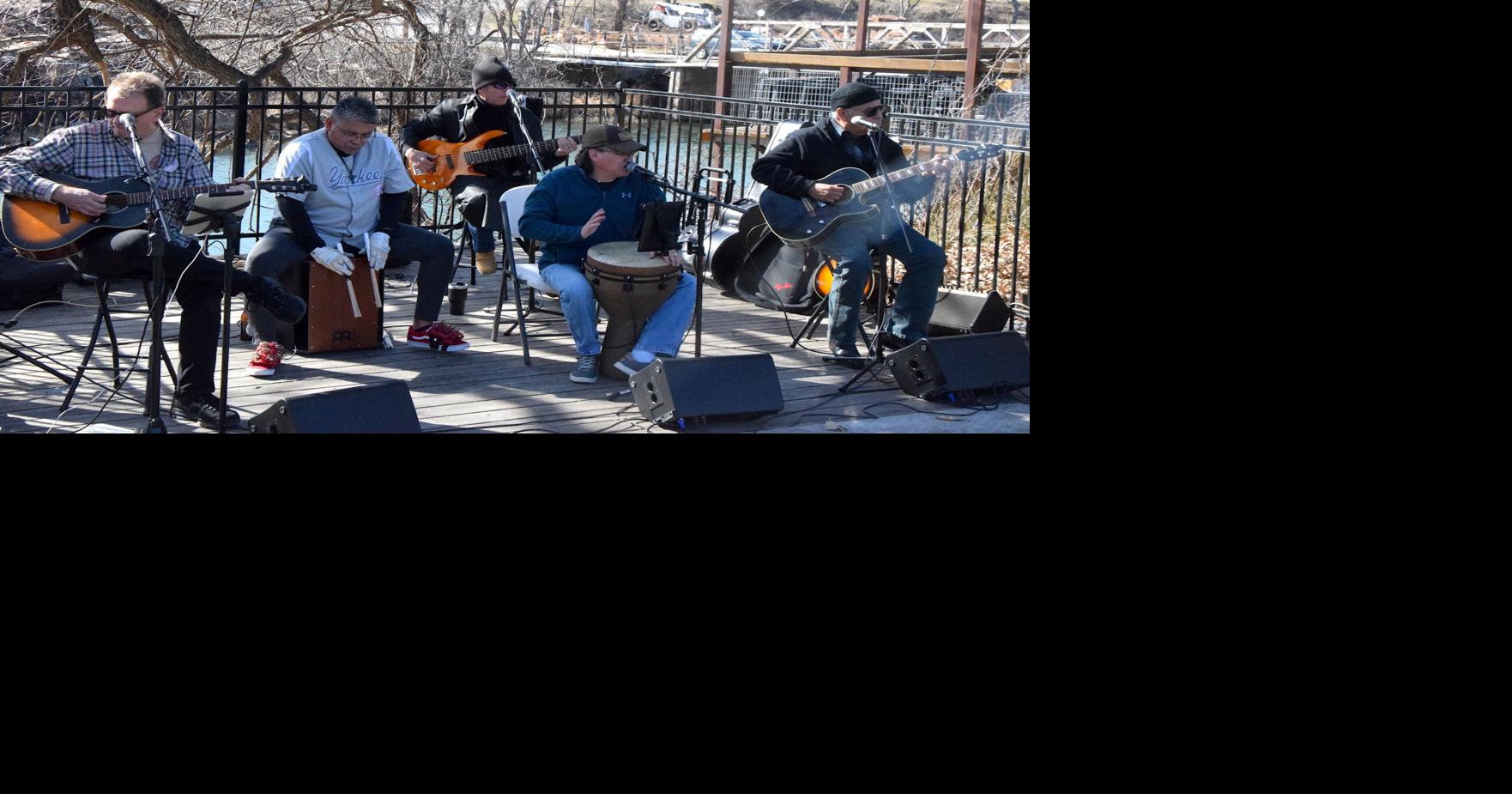 Live, Smilin' Bob English Band offer reason to smile | Photo Galleries ...