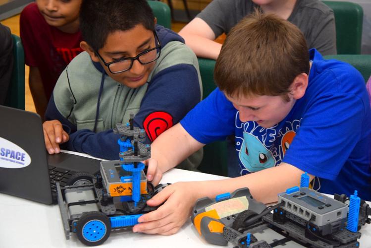 Junior robotics offers challenges, fun | News | swoknews.com