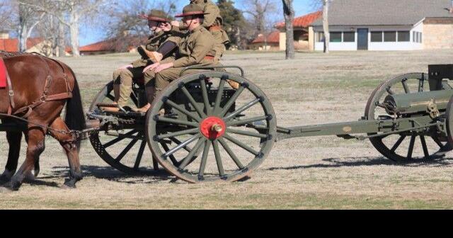 Soldiers practice "jumping the limber" with Fort Sill Artillery Half ...