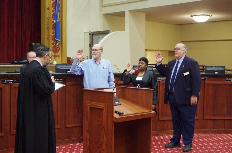 Williams sworn into office Monday as new Ward 7 council representative ...