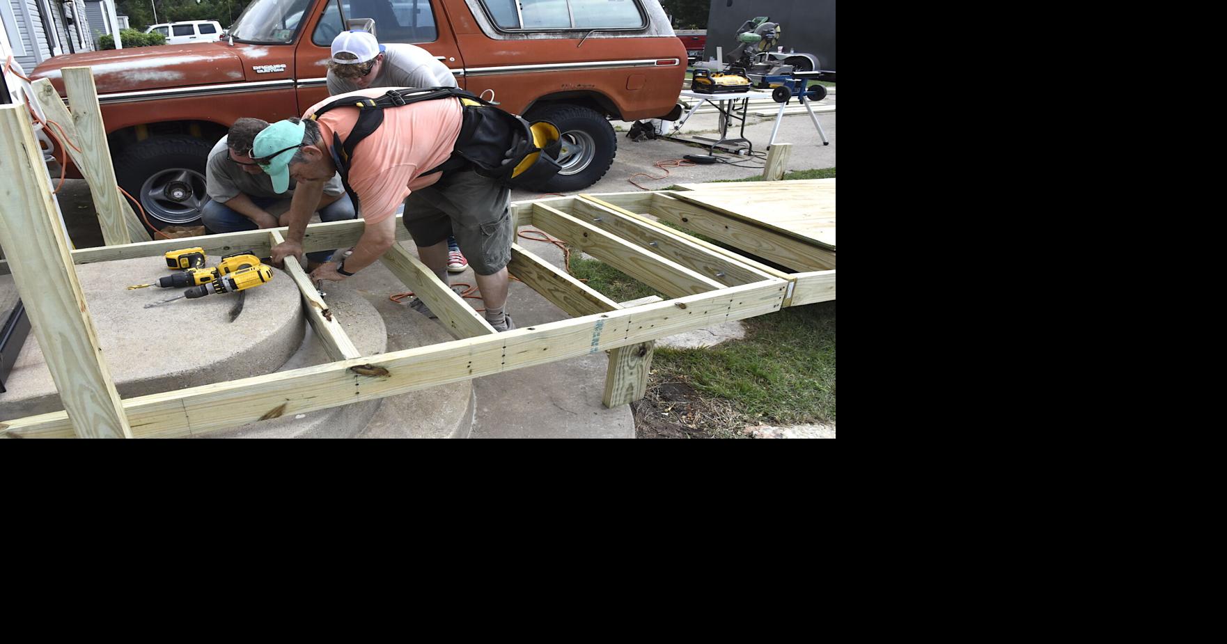 Habitat and AMBUCS install ramp for local man | News | swoknews.com
