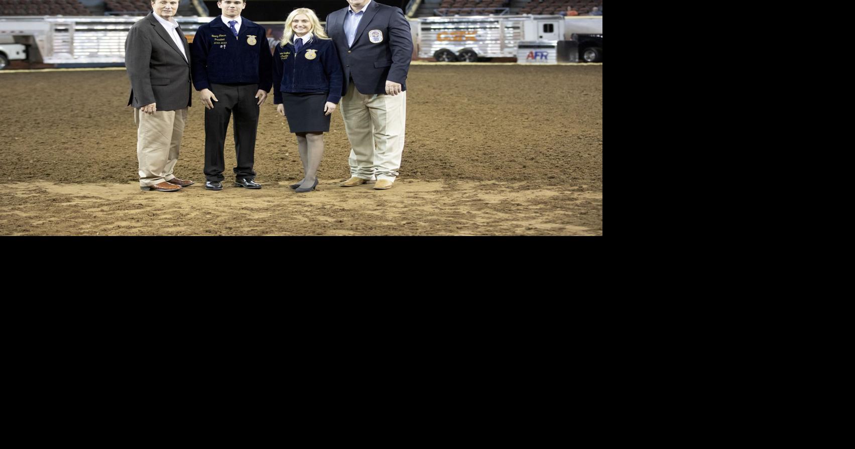 Elgin student receives scholarship | Community News | swoknews.com