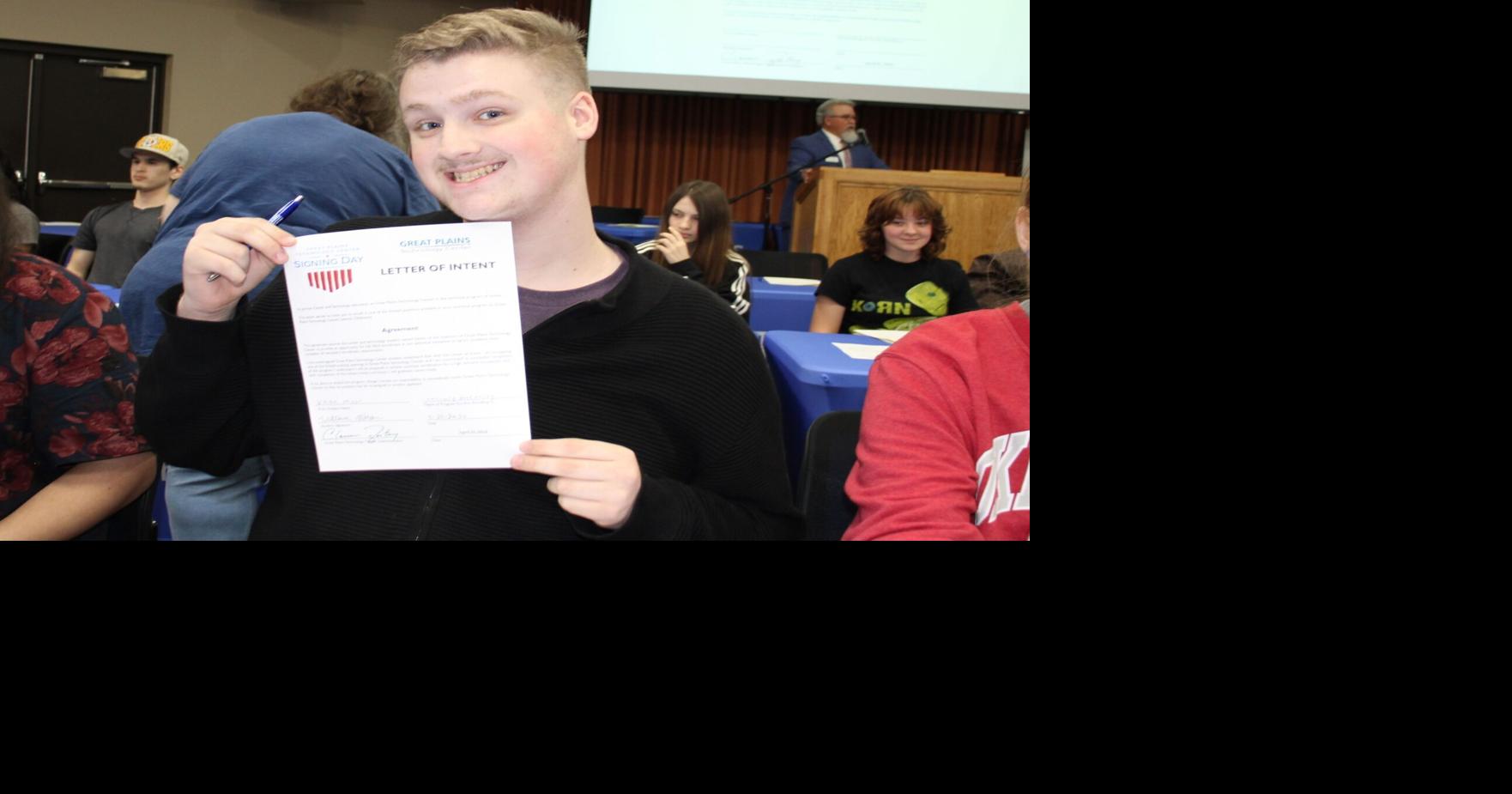 Signing Day at GPTC | Community News | swoknews.com