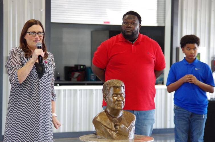 Friends unveil bronze bust of community leader Barbara Curry | News ...