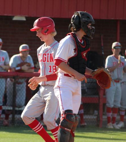 Early Elgin lead erased by Duncan's late avalanche of runs | Sports ...