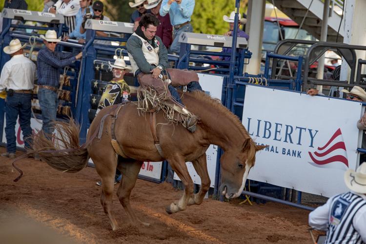 Frost provides biggest thrill at night 1 of rodeo | Sports | swoknews.com