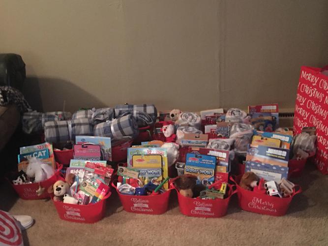 Elgin kicks off 2019 Winter Wishes campaign with $10 project | News ...