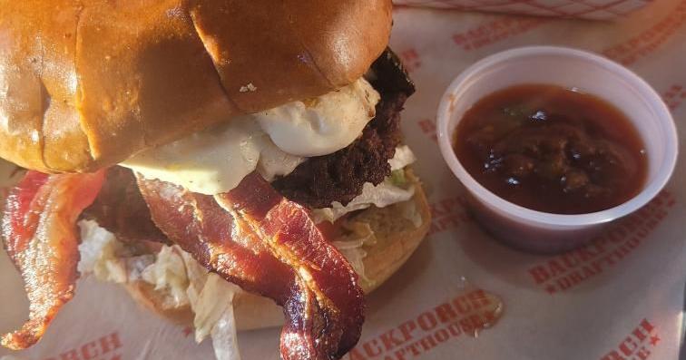 Gaston takes a bite out of the big 'popper burger' | Styles | swoknews.com