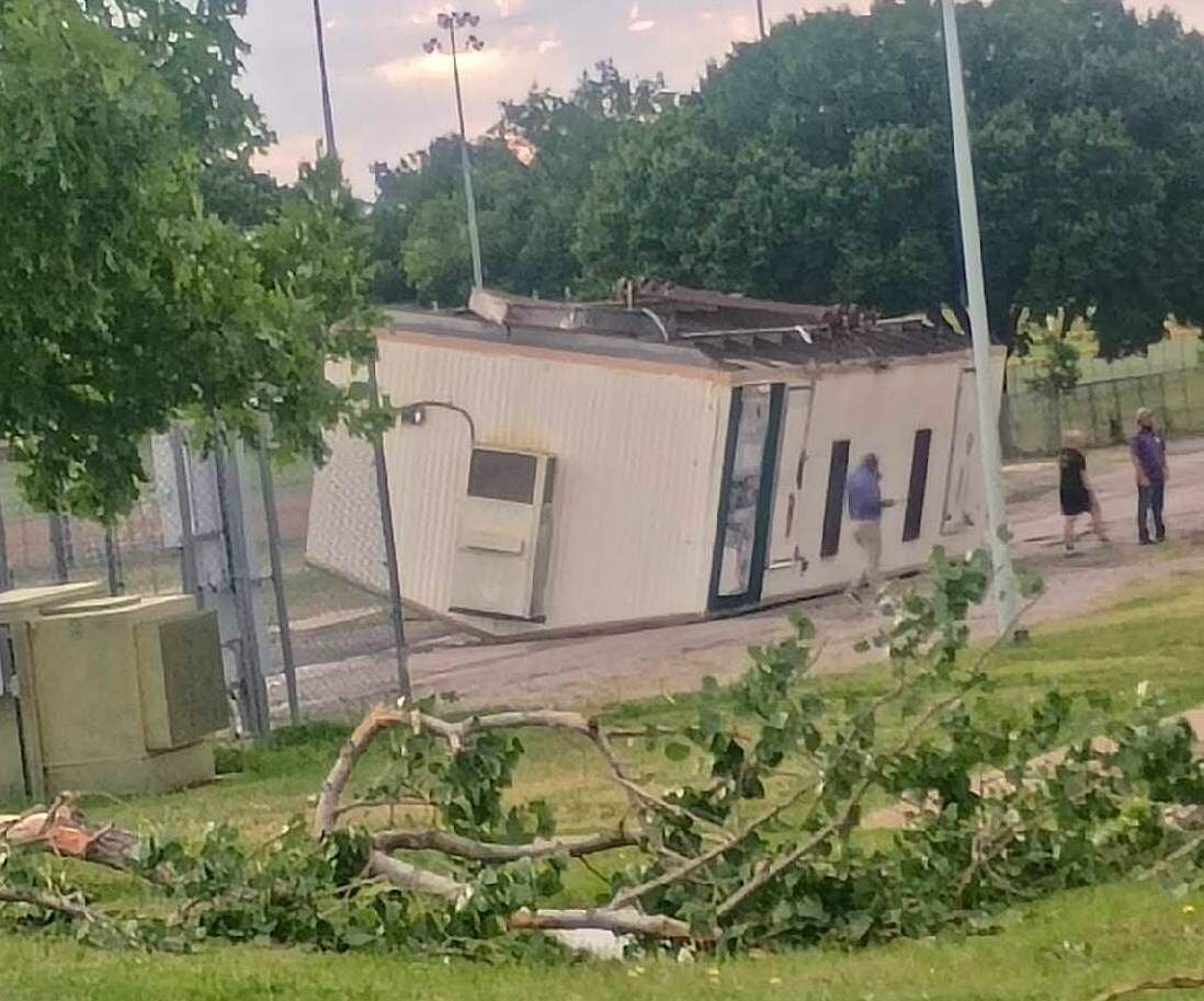 Thursday night storm has Lawton picking up the pieces Friday ...