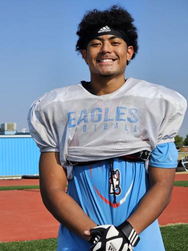Ike's Atoe loves his football, music | Sports | swoknews.com