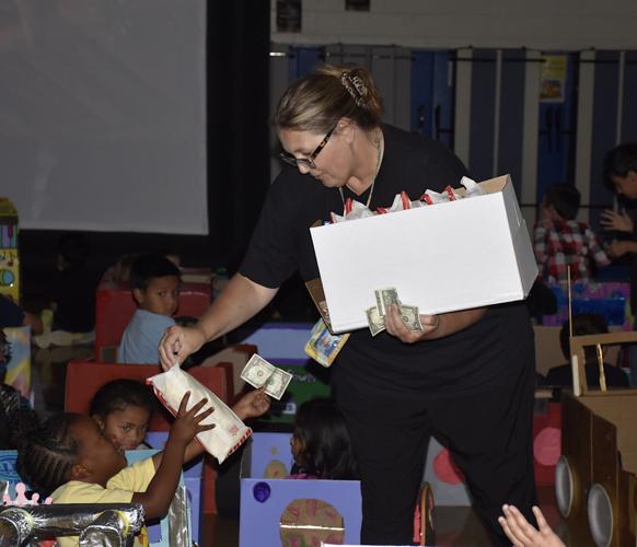 Carriage Hills Elementary enjoys a day at the drive in | News ...