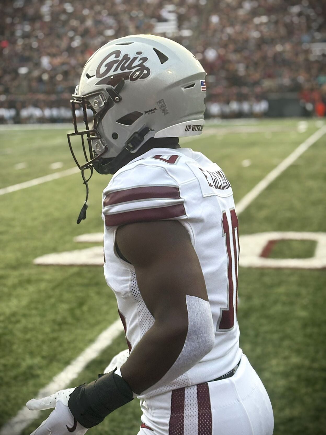 Montana dominates second half in 42-17 victory over Central Washington ...