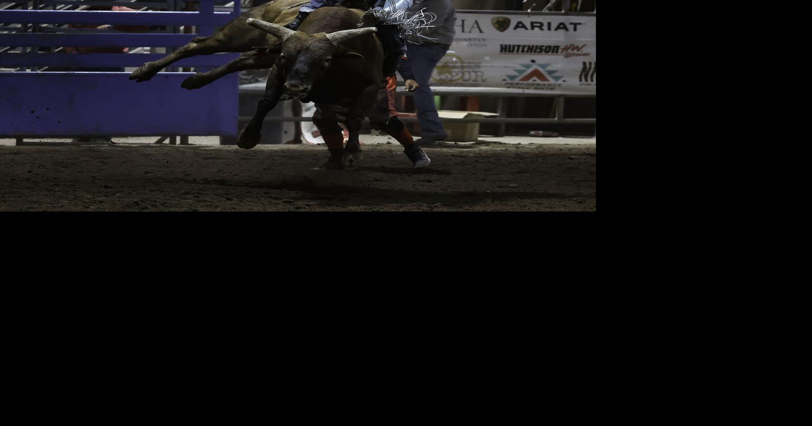 Browning's Tahj Wells takes bull riding lead at National High School ...