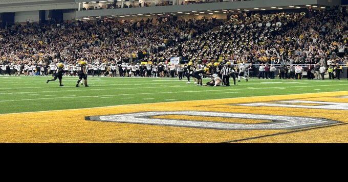 Idaho Vandals beat Southern Illinois in 2nd round of playoffs on 29 ...