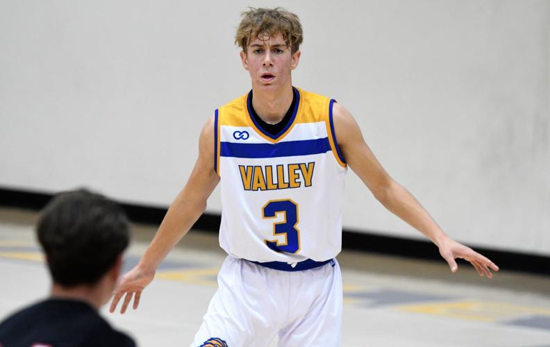 Gavin Edick went after the 1,000-point mark at VCA — and achieved it ...