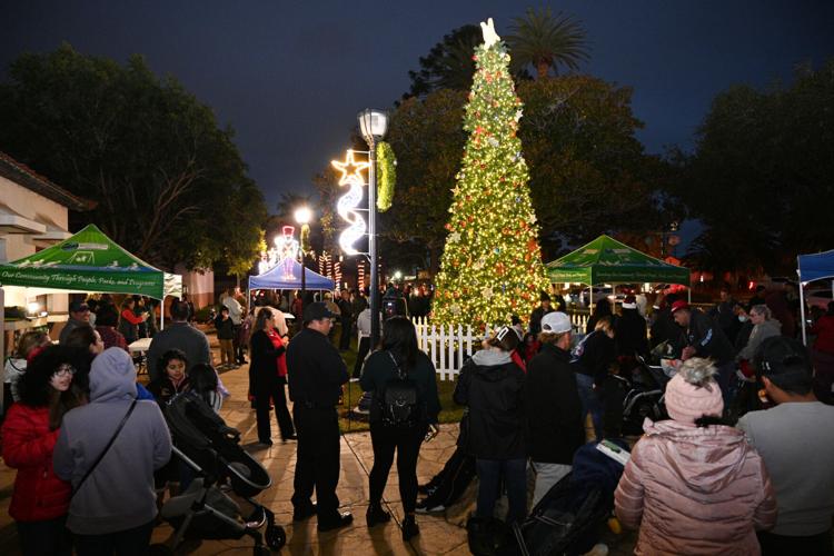 Santa Maria to kick off holiday season with Friday tree lighting ...
