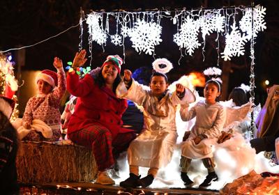 Entries open Oct. 1 for 2024 Santa Maria Christmas Parade of Lights ...