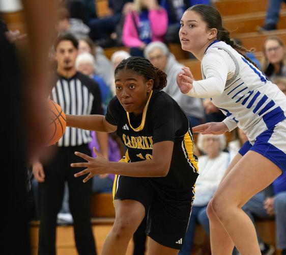 Cabrillo girls beat Lompoc in Lompoc Valley rivalry game | High School ...