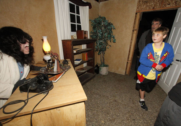 GALLERY: Solvang hosts "The Asylum" Haunted Maze | Local news | syvnews.com