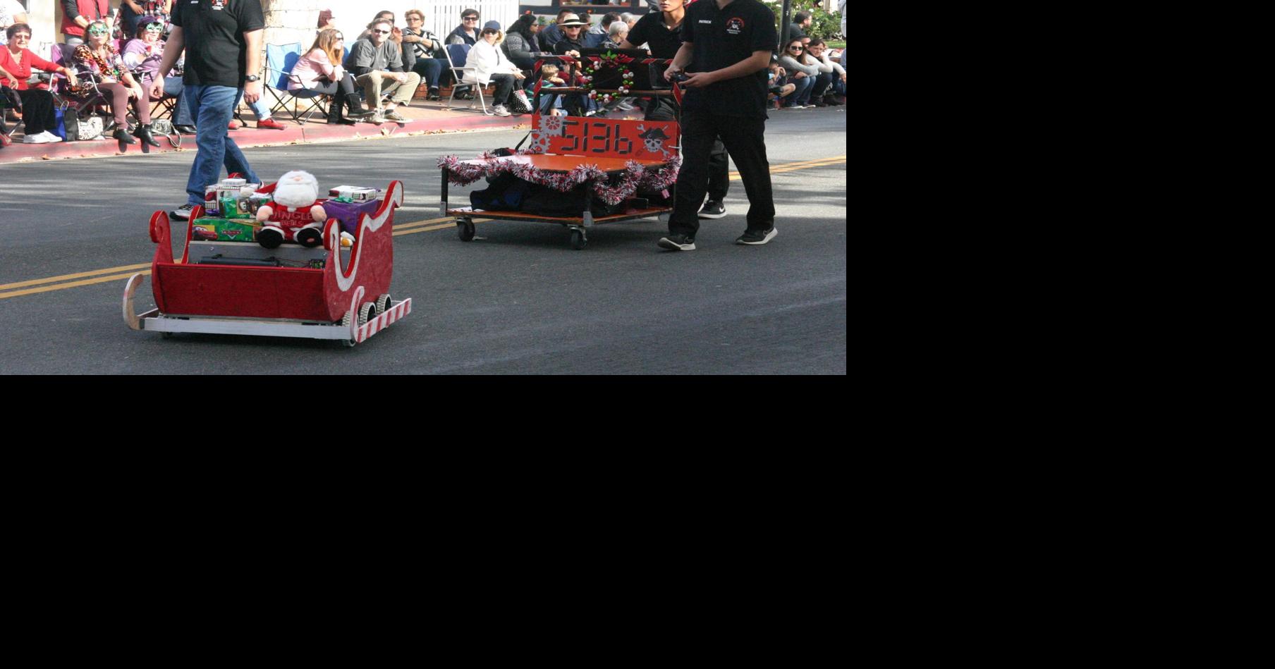 MechaPirates' robot sleigh takes top prize in Solvang Julefest Parade ...