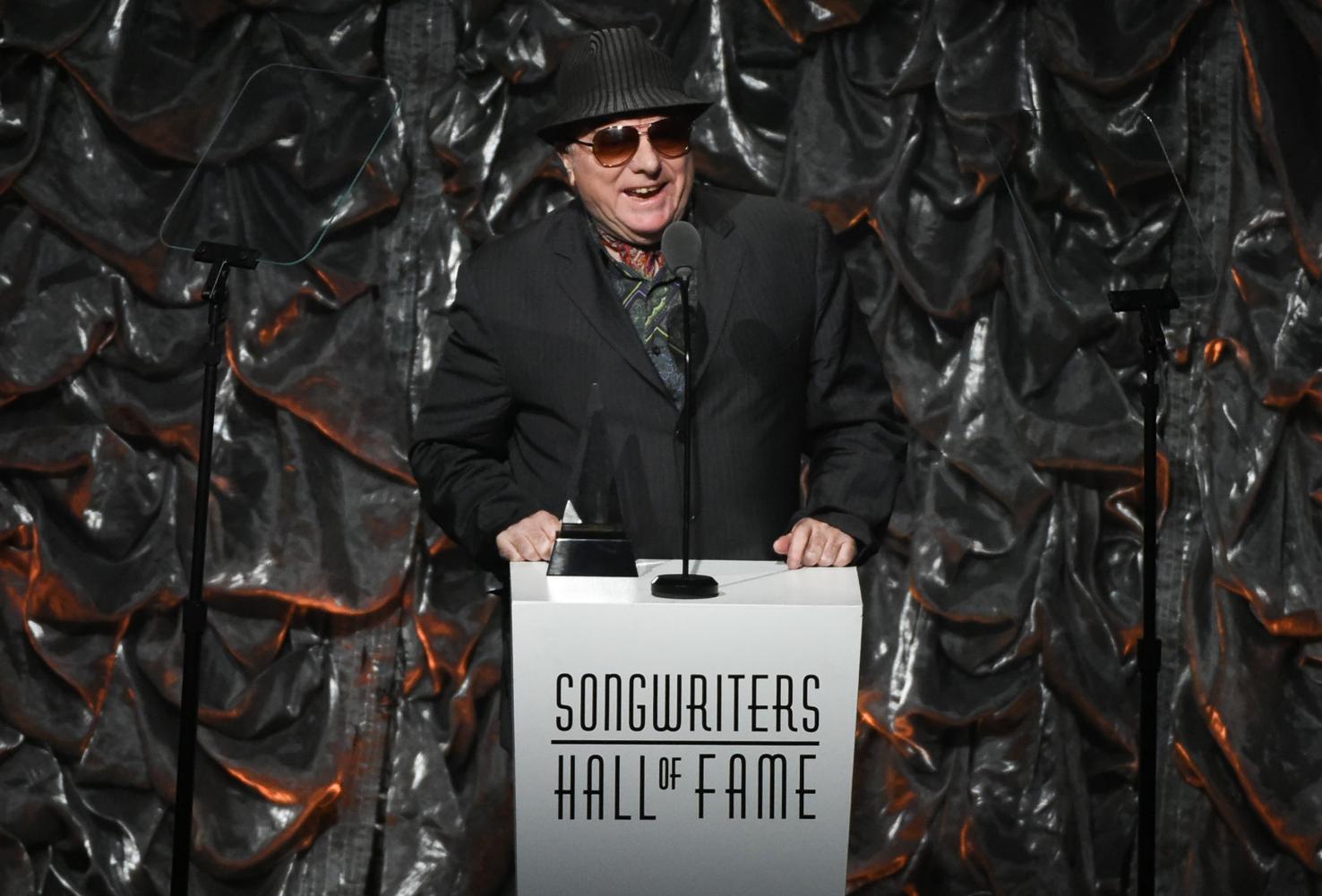 21 celebrities who have been knighted | Entertainment | syvnews.com