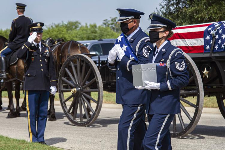 Lt. Col. Richard Cole, the last of Doolittle Raiders memorialized ...